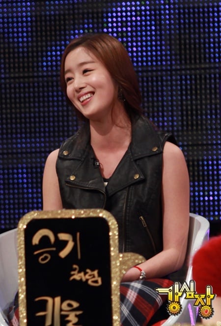 Sunhwa reveals her "Secret" life online | allkpop