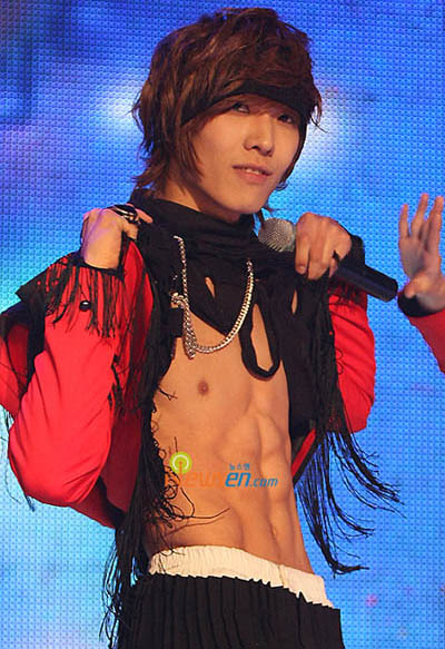 MBLAQ's Lee Joon reveals secret behind his chocolate abs | allkpop