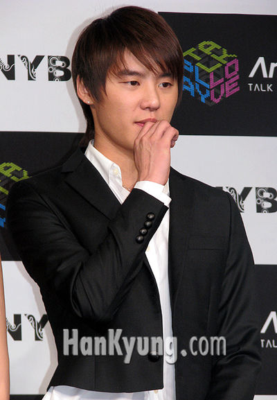 Xiah Junsu is chosen as the best male idol singer again | allkpop