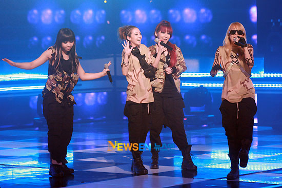 2NE1 returns on M! Countdown | allkpop