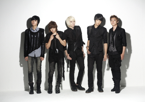 LEDApple to debut with remake of Baek Ji Young's "Dash" | allkpop