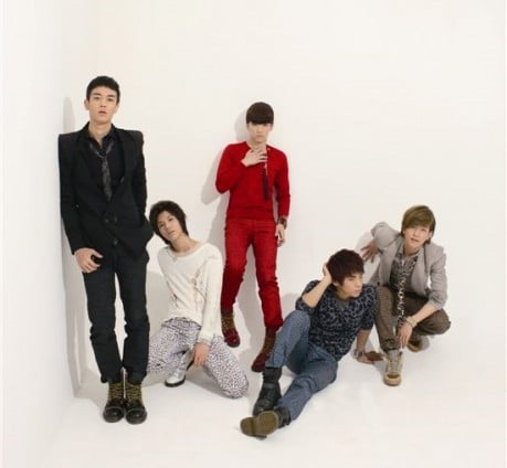 SHINee reveals track list for repackaged album, 'Hello' | allkpop