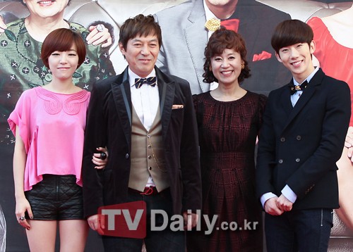 Ga-In escapes Jo Kwon's clutches through their new sitcom? | allkpop