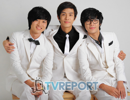 Rookie R&B group, T-Blue, releases "Need U Baby" MV | allkpop