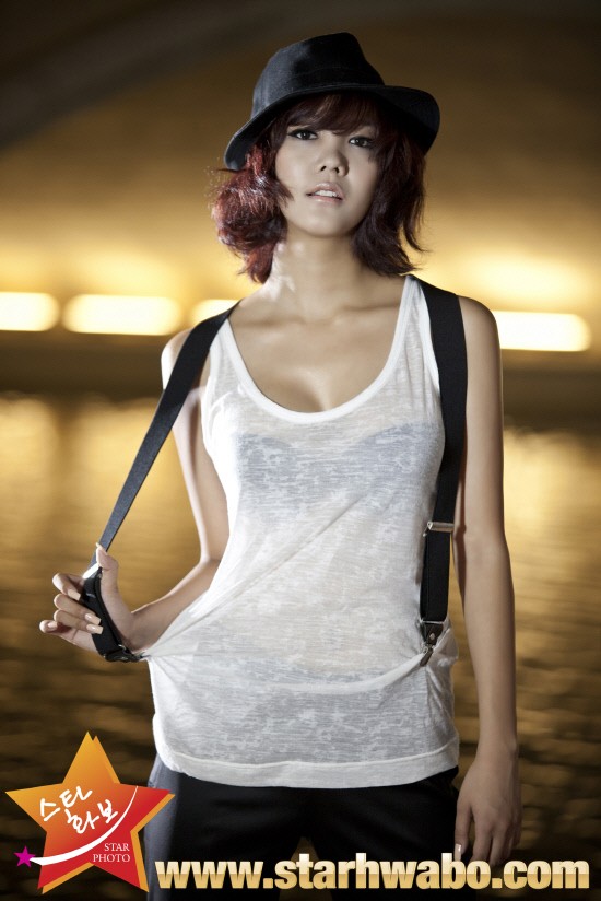 Go Eun Ah delivers sexy photos for Star Hwabo | allkpop