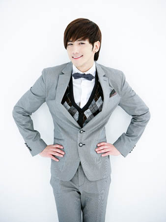 Click-B's Evan signs with new management | allkpop