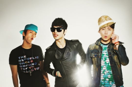 Phantom wins 'Rookie of the Month' award before official debut | allkpop