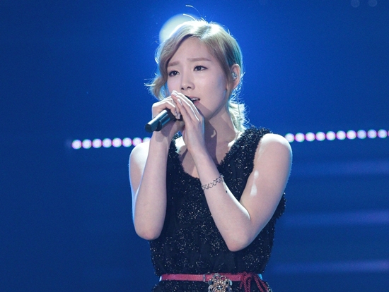 Girls' Generation Taeyeon performs solo at 'Athena' dramatic concert in ...