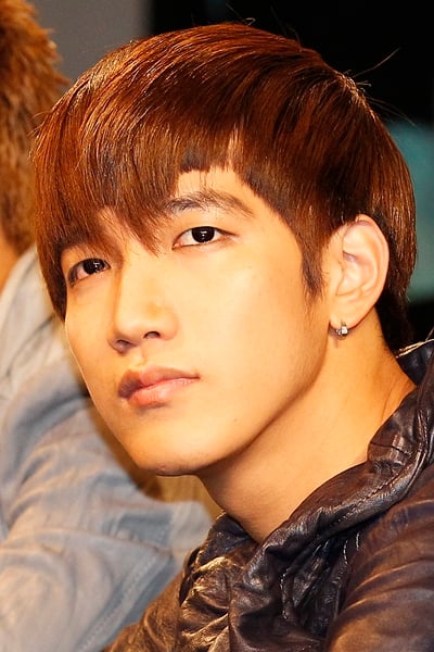 Celebrities offer their most sincere prayers for 2PM's Junsu & his ...