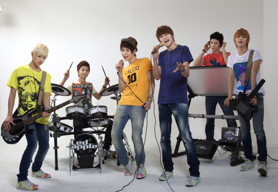 Who produced LEDApple's new head banging single "Time is up"? | allkpop