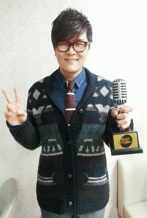 Shin Yong Jae thanks fans for his 'Immortal Song 2' win | allkpop