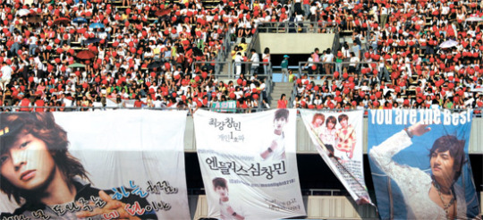 Reporters uncover the dark truth behind the daily activities of sasaeng ...