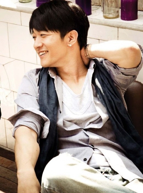 Alex keeps a promise he made with his fans four years ago | allkpop