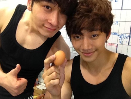 2PM's Junho & Chansung pose after working out | allkpop