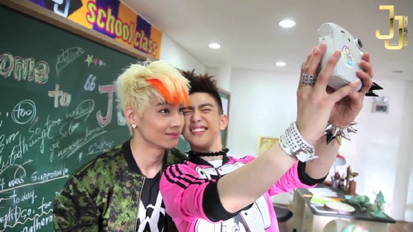 JJ Project reveal footage from the 'Bounce' MV set + Greeting Message ...