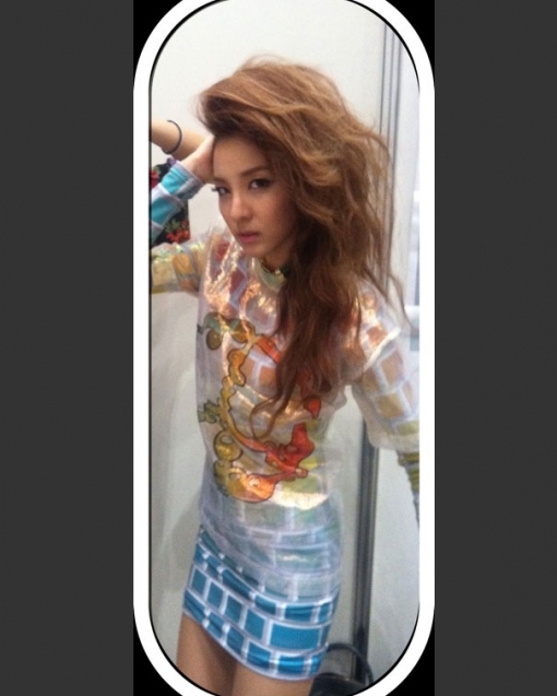 2NE1's Dara reveals a new radical hairstyle | allkpop