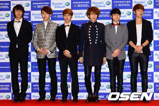 B2ST shooting music video for comeback in New York | allkpop