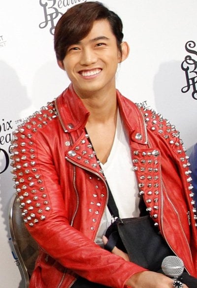 Health trainers vote 2PM Taecyeon's abs as the best in K-pop | allkpop