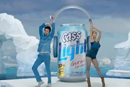 Check out CL & Lee Dong Wook's CF for "Cass Light" | allkpop