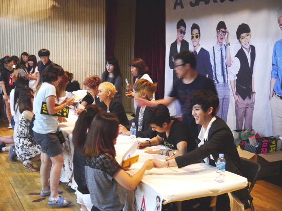A-JAX successfully finishes their first fan signing | allkpop