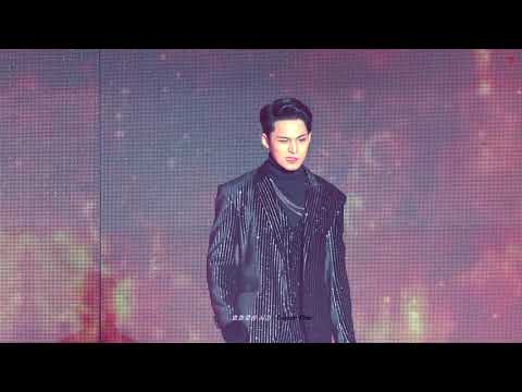 Netizens applaud Seventeen's Mingyu for enduring firework dust ...