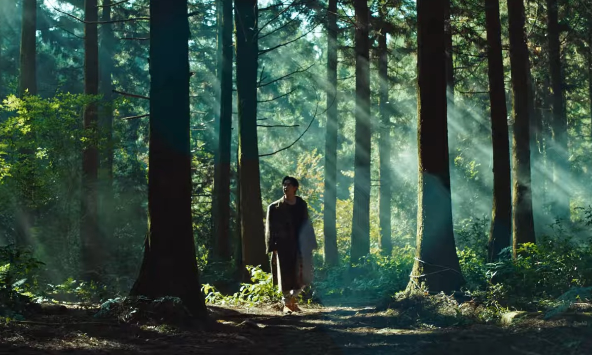 Henry is alone in a forest in 1st MV teaser for upcoming single 'Radio ...