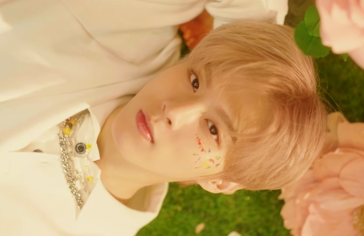 Kim Woo Seok boasts sweet and boyish visuals for 1st 'Sugar' MV teaser | allkpop