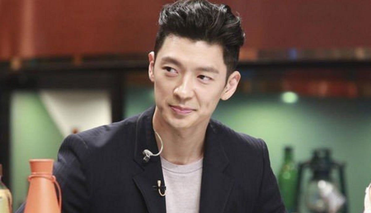 Ballad singer Tim officially ties the knot | allkpop