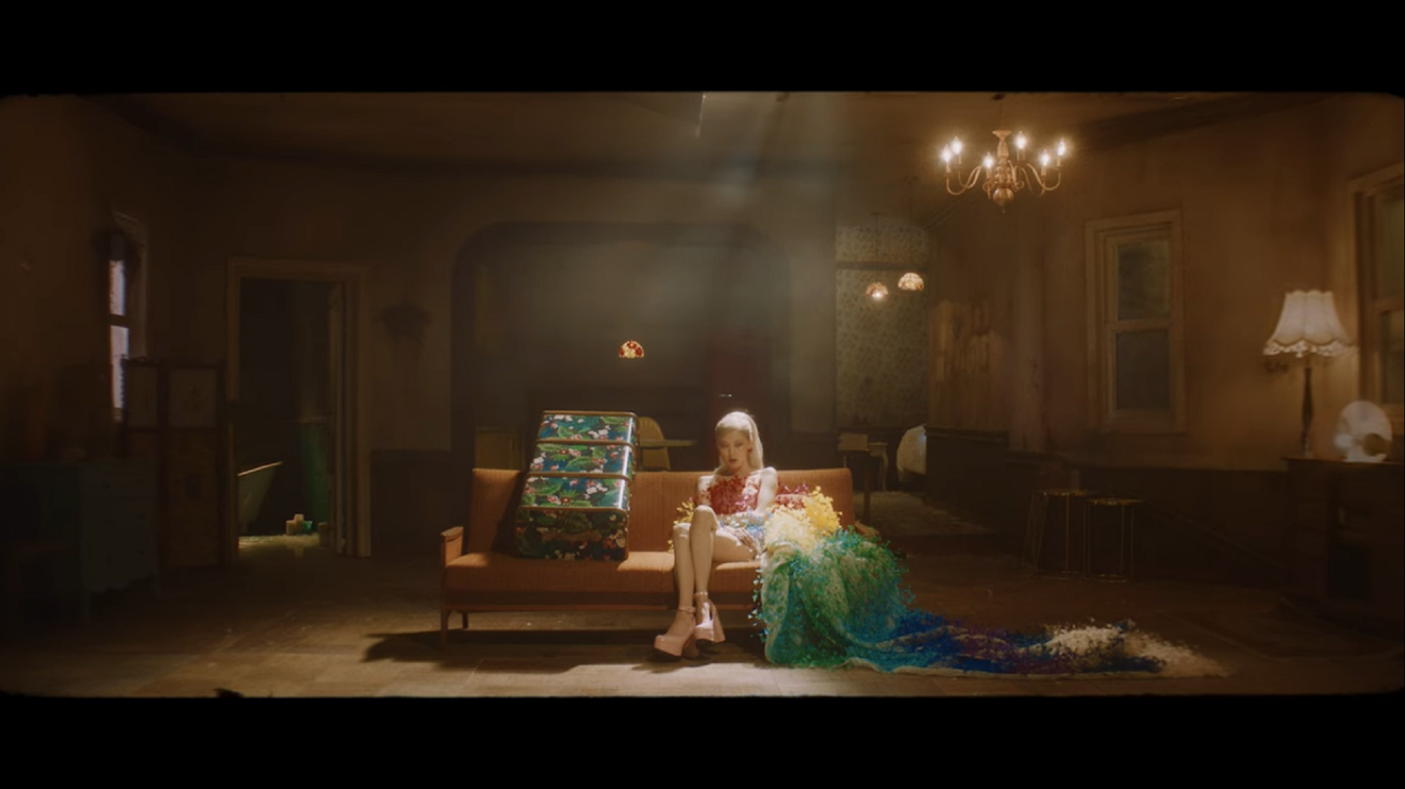 BLACKPINK's Rosé experiences solitude in dramatic MV for 'Gone' | allkpop