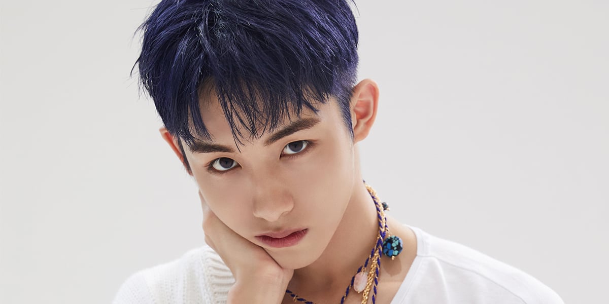 Chinese media captures NCT's Winwin hanging out with girls & smoking on ...