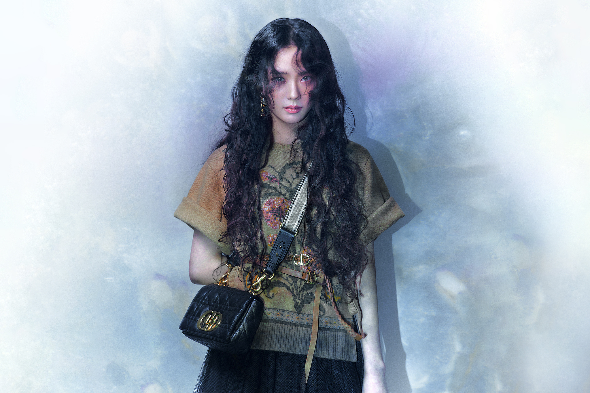 Dior reveals its fall 2021 collection inspired by BLACKPINK's Jisoo ...