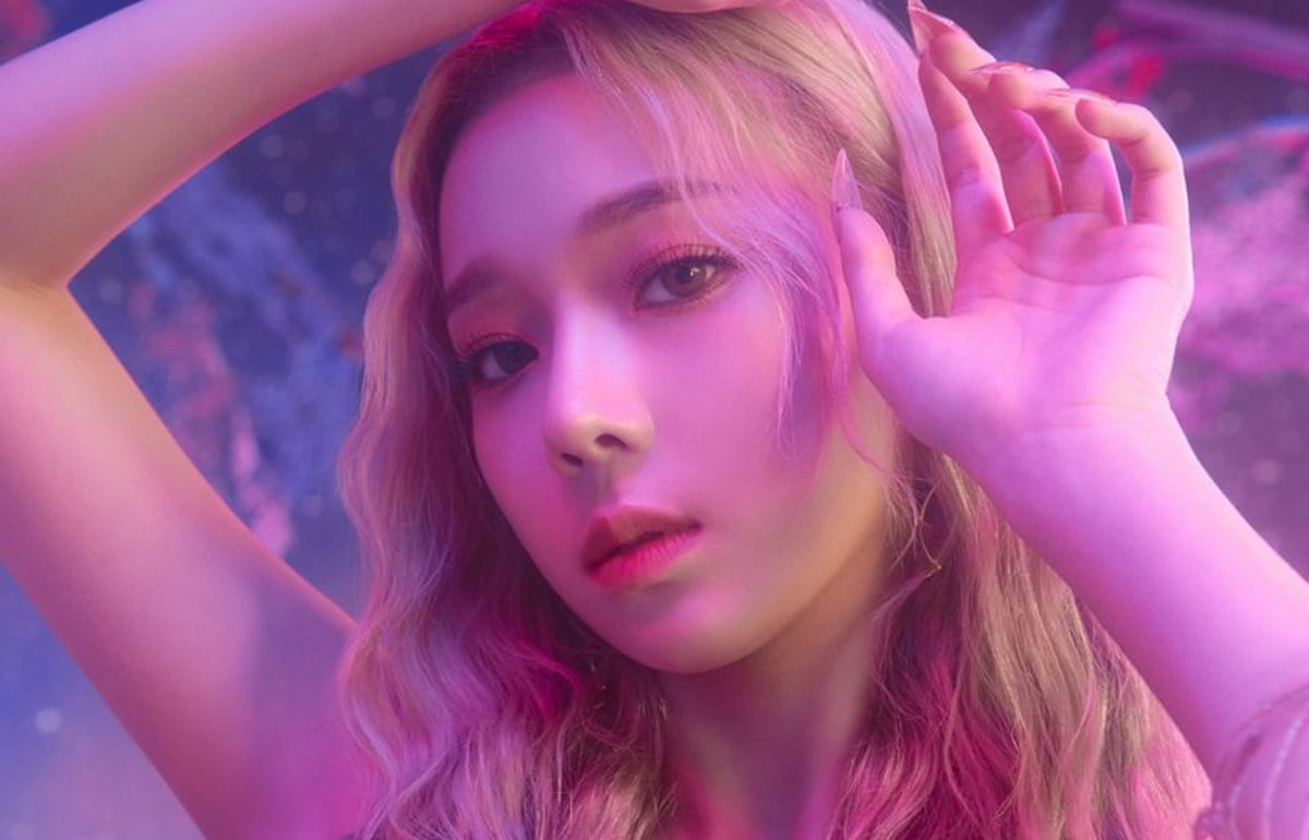 aespa's Winter trends online for her new hair color | allkpop