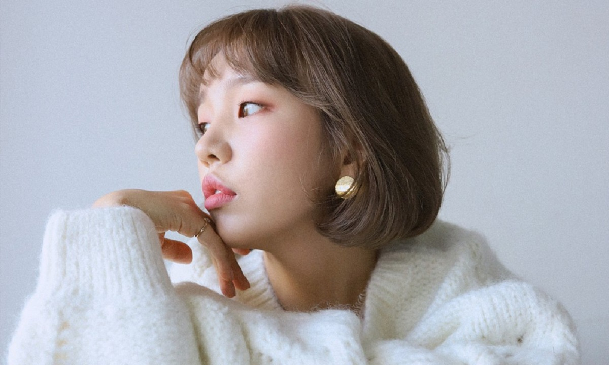 Singer Baek Ah Yeon is reportedly preparing to make a summer comeback ...