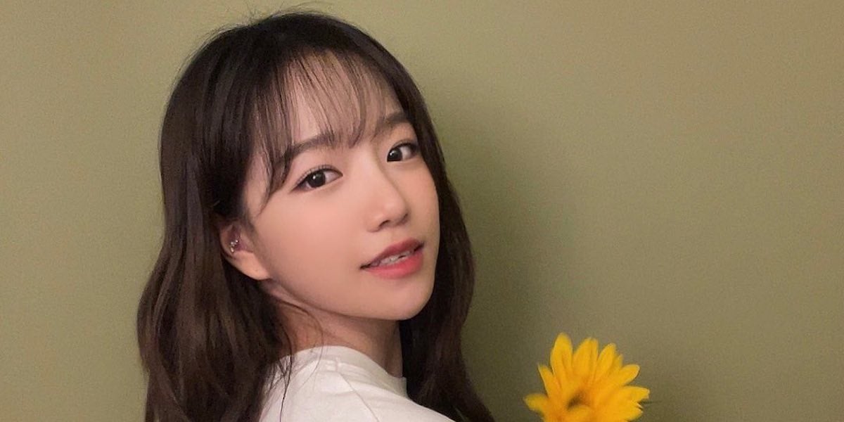 IZ*ONE's Jo Yoo Ri starts up her personal Instagram | allkpop