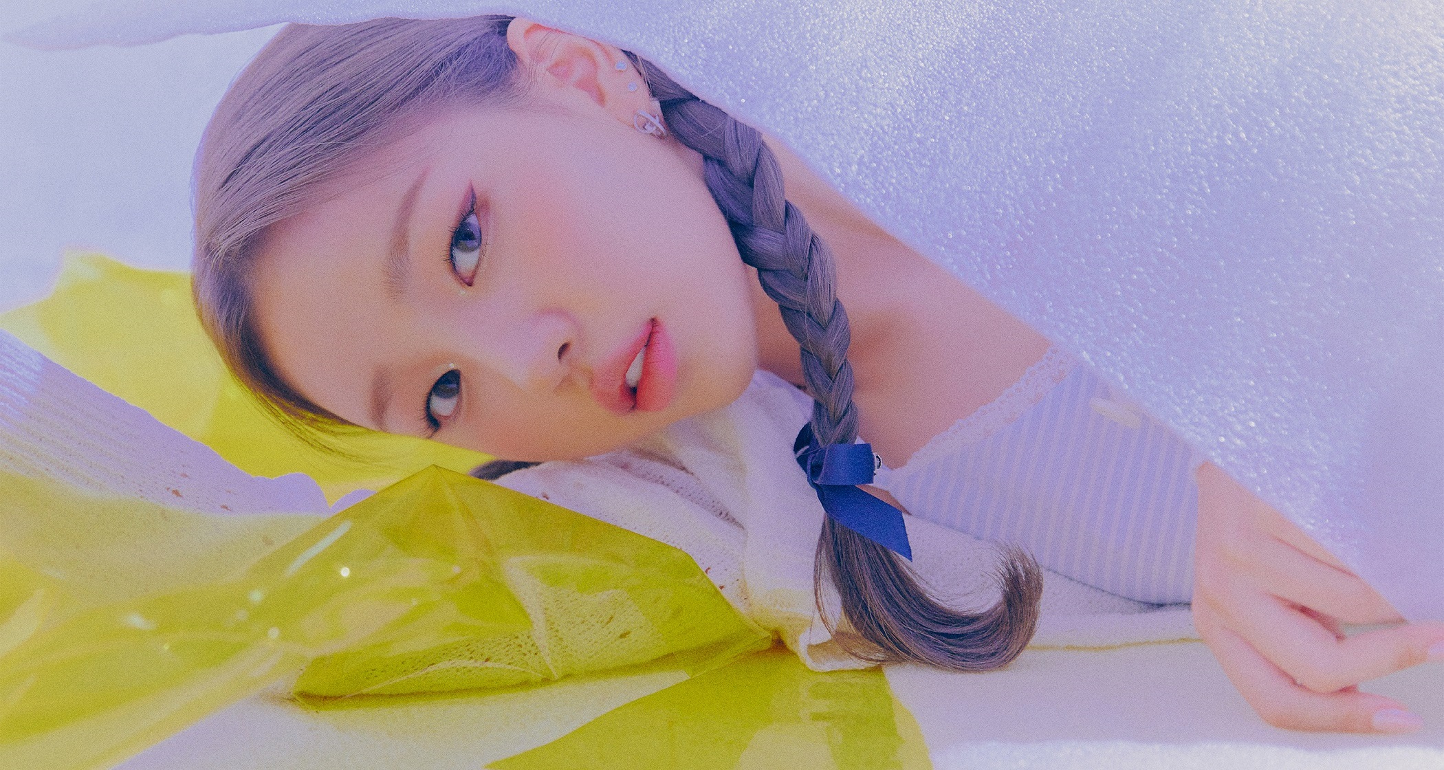 Baek Ah Yeon reveals a beautiful and summery cover image for new album ...