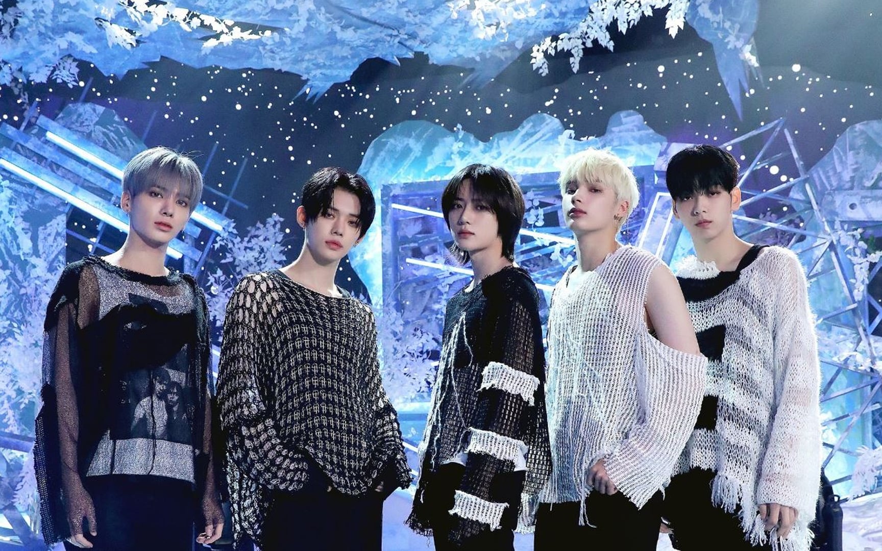 TXT share audio snippet previews of the title track "LO$ER=LO♡ER" from ...