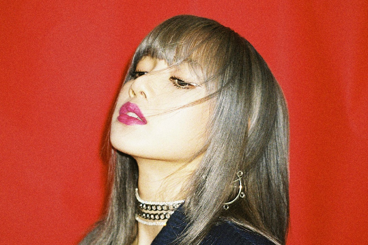 BLACKPINK Lisa’s YouTube channel “Lili’s Film” hits 8 million ...
