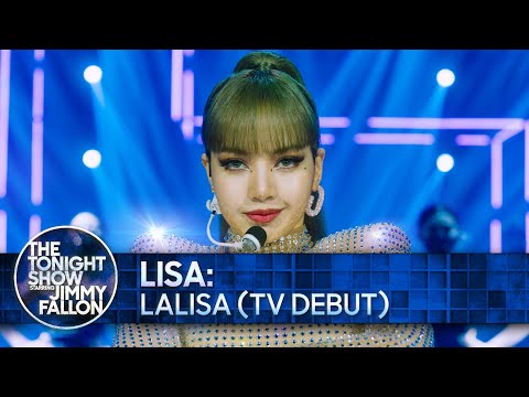 BLACKPINK's Lisa performs her debut single 'LALISA' for the first time ...