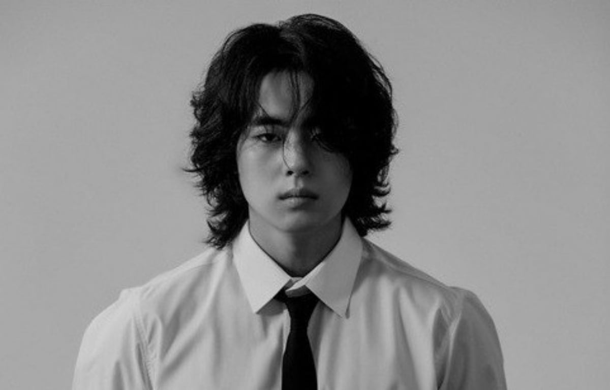 Jo Byung Kyu surprises with his long hair transformation in recent ...