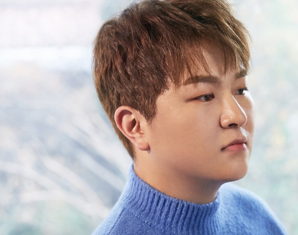 Singer Huh Gak decides to part ways with Play M Entertainment | allkpop