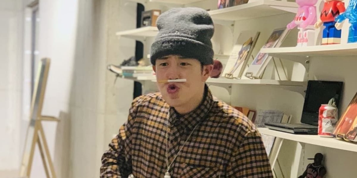 Fans are confused and wonder if P.O. openly posted a photo of him being ...