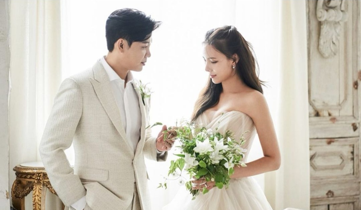 Former Jewelry member Eunjung personally announces her marriage | allkpop