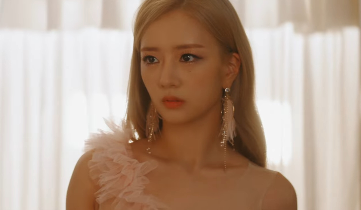 A Pink faces a 'Dilemma' in dramatic 2nd MV teaser for upcoming single ...