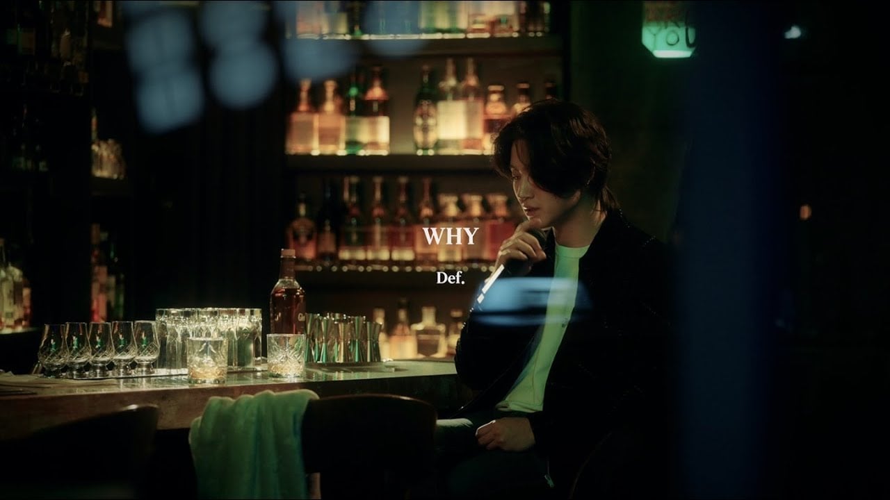Def. (Jay B) sings at a bar in 'Why?' live MV | allkpop