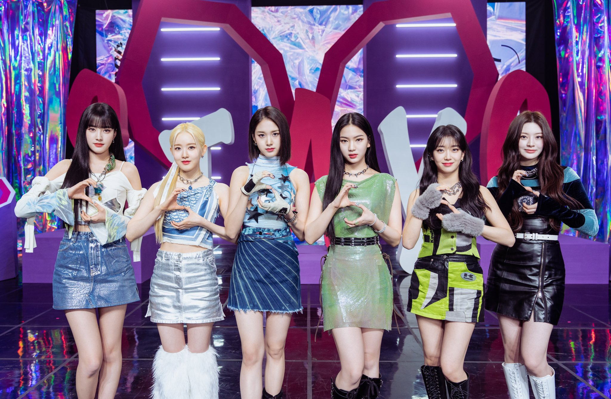 'YOUNG-LUV.COM' becomes STAYC's highest-selling 1st-week album sales on ...