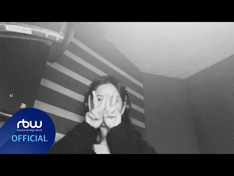 MAMAMOO's Solar reveals the recording process of her first solo mini ...