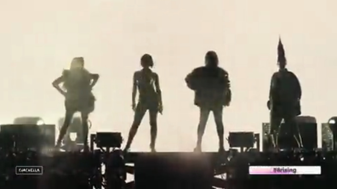 Korean netizens utterly 'blown away' by 2NE1's surprise reunion at ...