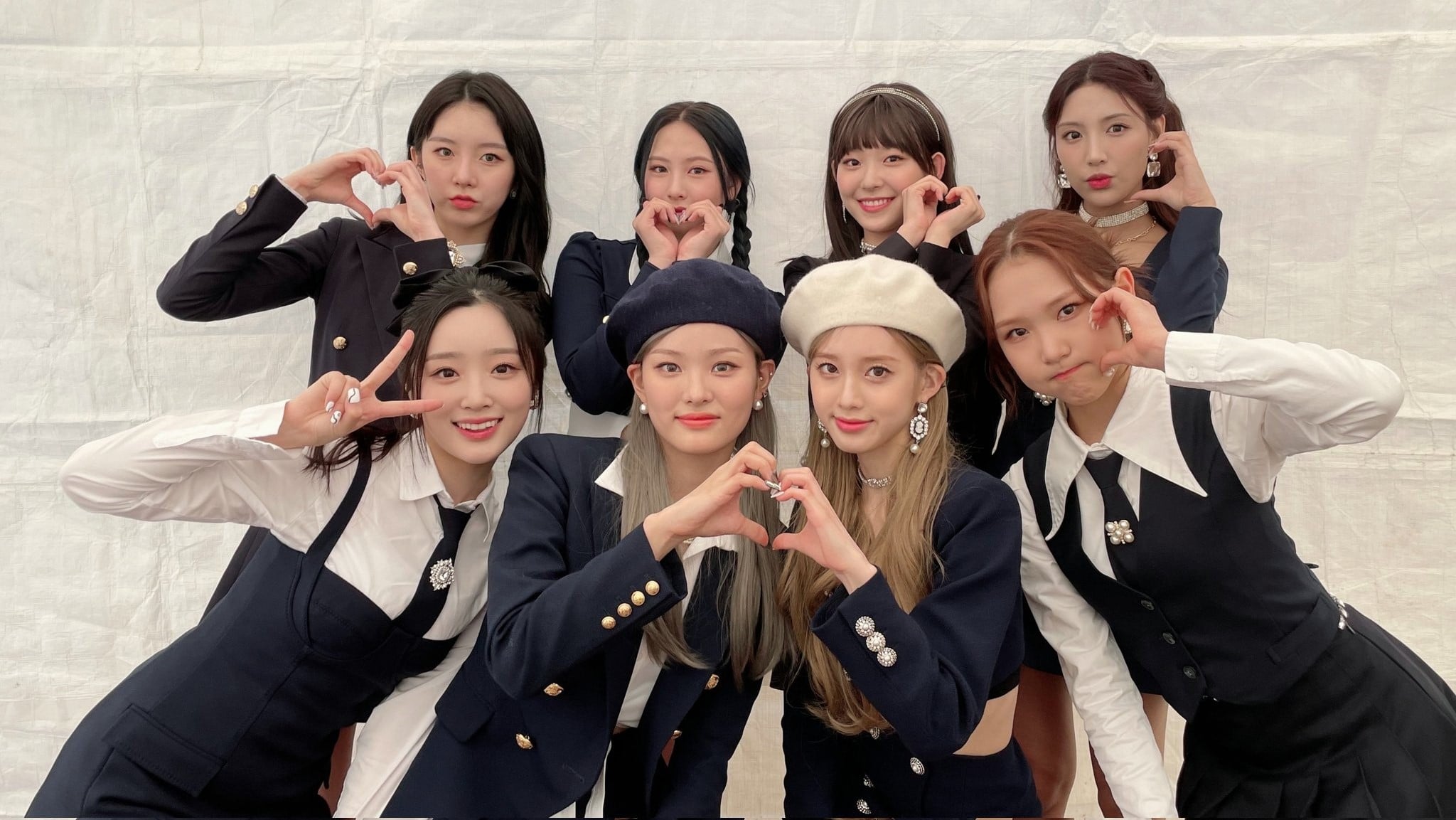 LIGHTSUM announces its May comeback date with a kitschy album artwork ...