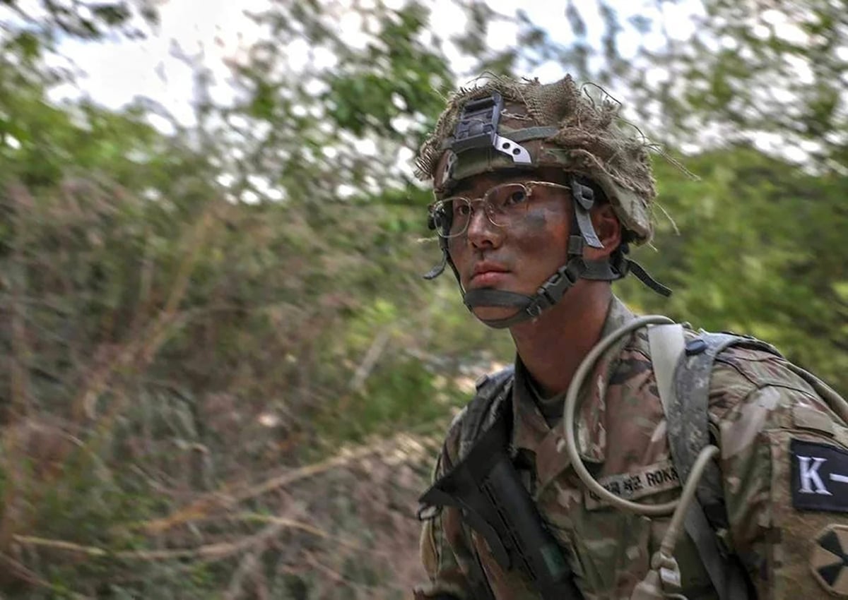 DAY6's Young K wins 'Best Warrior Competition' while serving as a ...