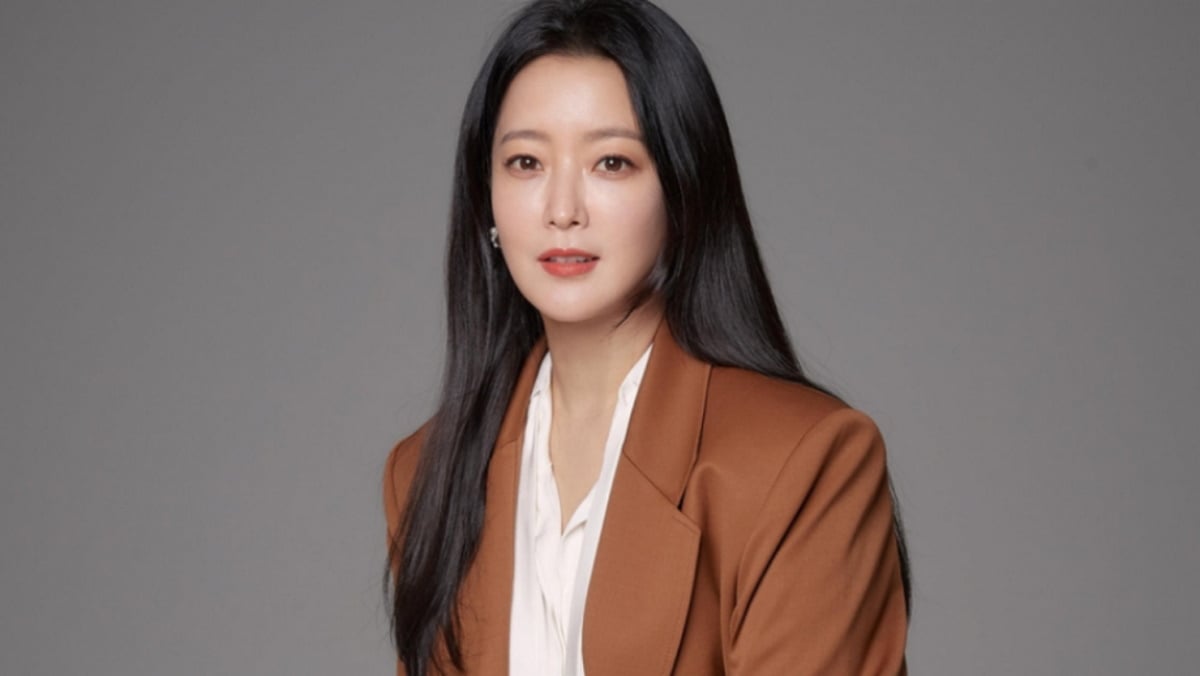 Actress Kim Hee Sun to star in first Korean film in 19 years 'Sweet and ...
